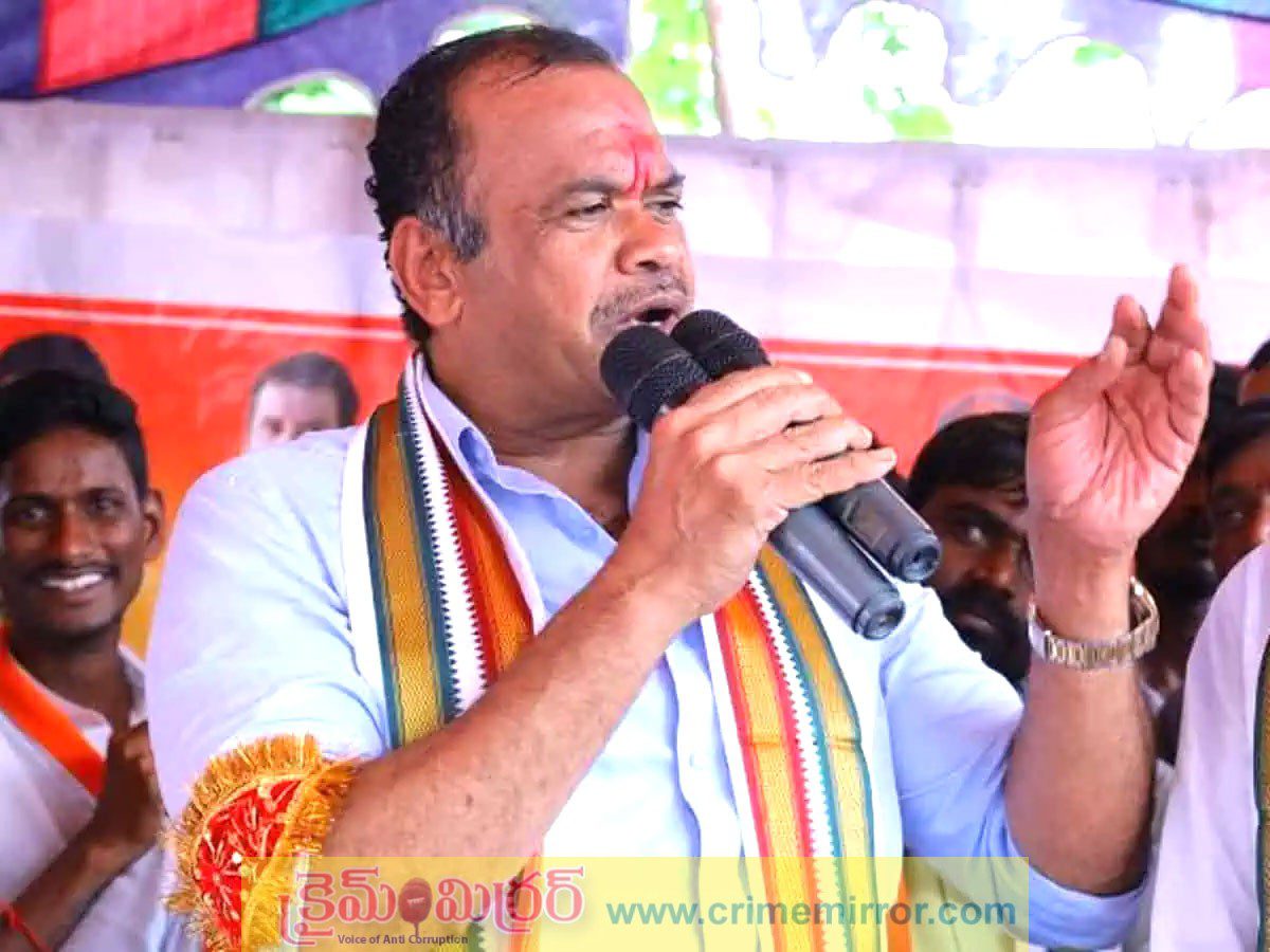 రోడ్ల మీదికి వస్తే తాట తీస్తాం.. హీరోలకు కోమటిరెడ్డి వార్నింగ్